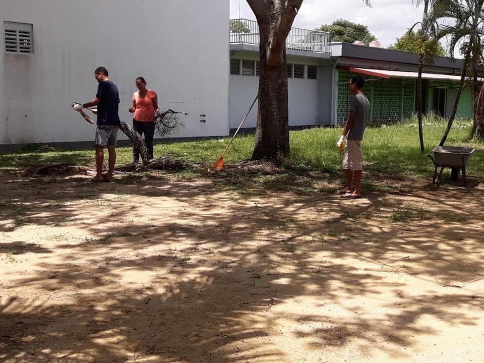 KJS-missieproject: jongeren H. Familie bezoeken Huize Ashiana – OMHOOG